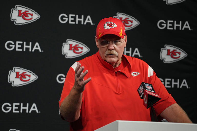 Chiefs HC Andy Reid comments on Kingsley Suamataia's progress at practice Chiefs HC Andy Reid comments on Kingsley Suamataia's progress at practice