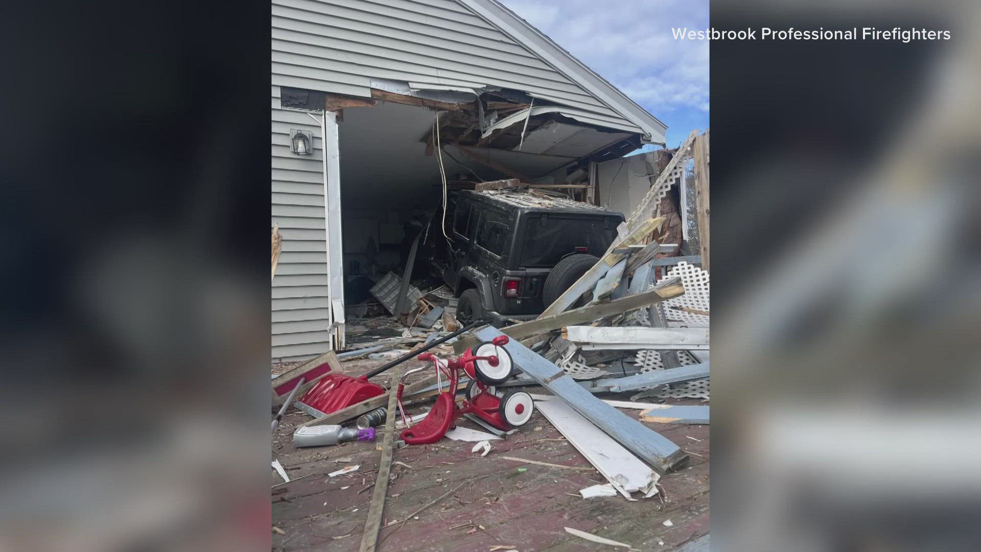 Driver in Westbrook crashes into home Driver in Westbrook crashes into home