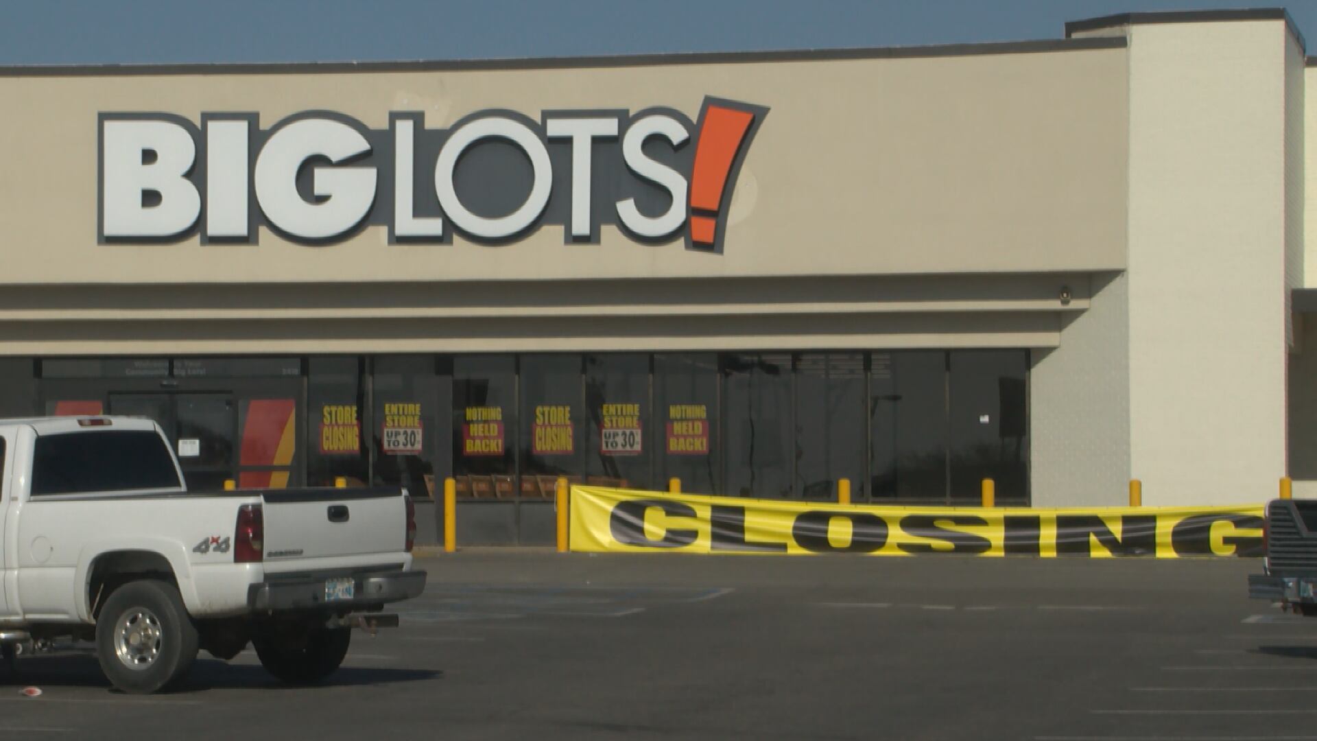 Items from Durant Big Lots distribution center up for auction