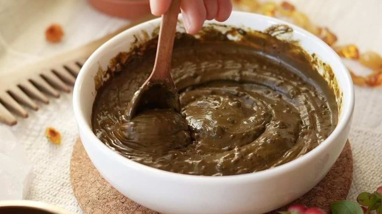 Why should you skip henna on hair during winter?