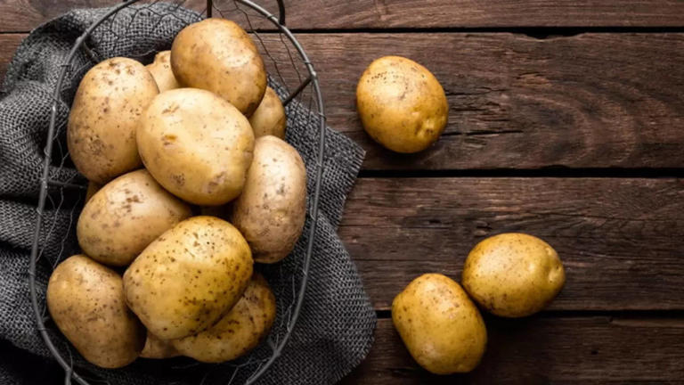 Should you eat raw potatoes to increase your Vitamin C intake?