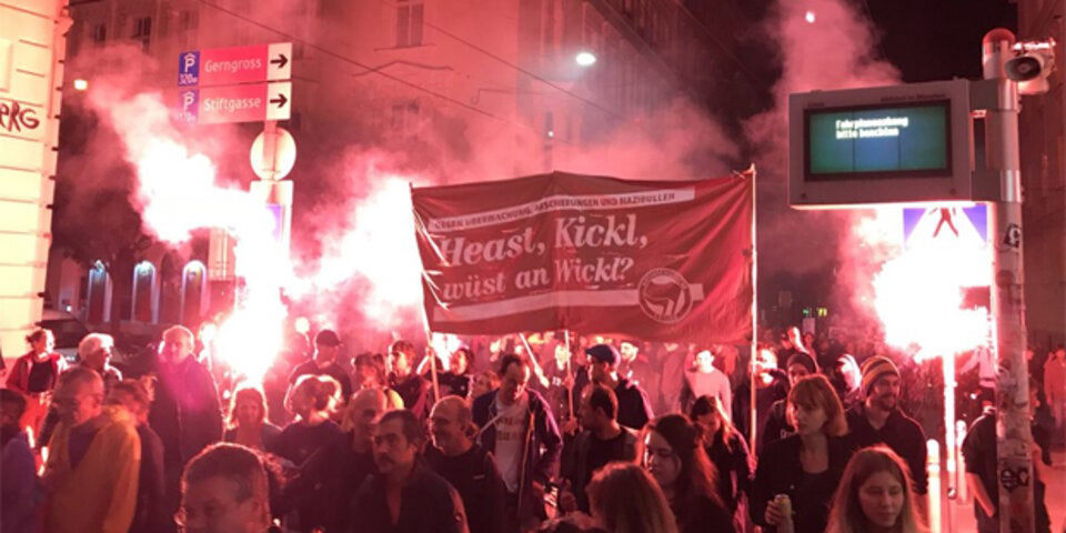Erste Donnerstags-Demo gegen Blau-Schwarz: Tausende wollen protestieren Erste Donnerstags-Demo gegen Blau-Schwarz: Tausende wollen protestieren