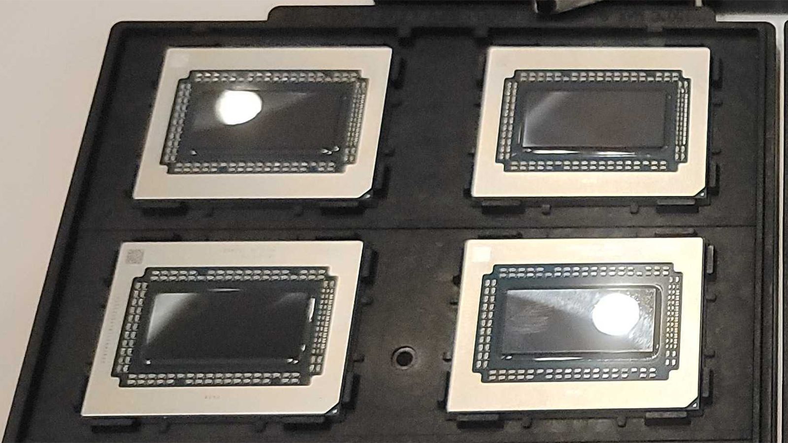 AMD's first RDNA 4 GPU die pictured: Navi 48 around 390 mm2, targeting ...