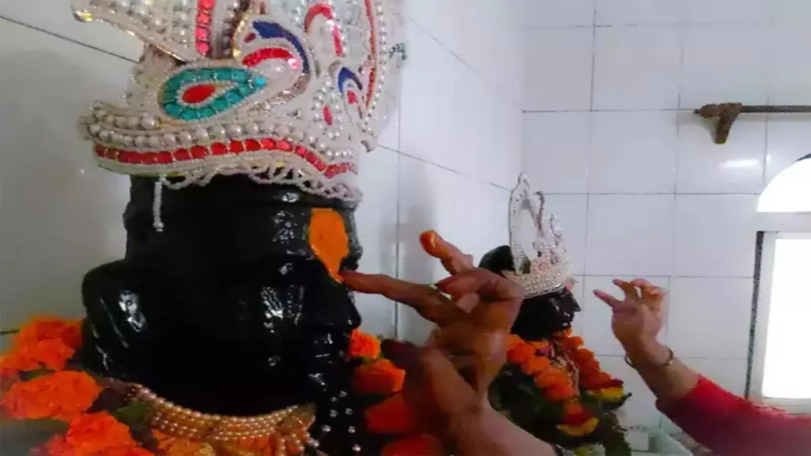 Vaikuntha Ekadashi 2025: Date, Parana Time, Puja Rituals and Significance Vaikuntha Ekadashi 2025: Date, Parana Time, Puja Rituals and Significance