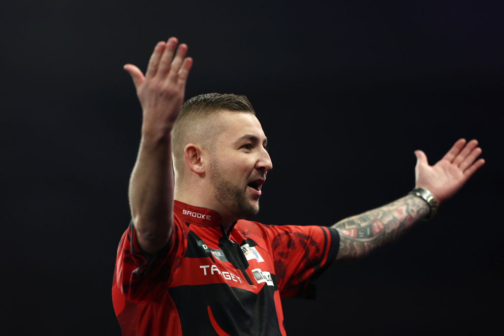 Nathan Aspinall responds to Mike De Decker's stinging Premier League attack