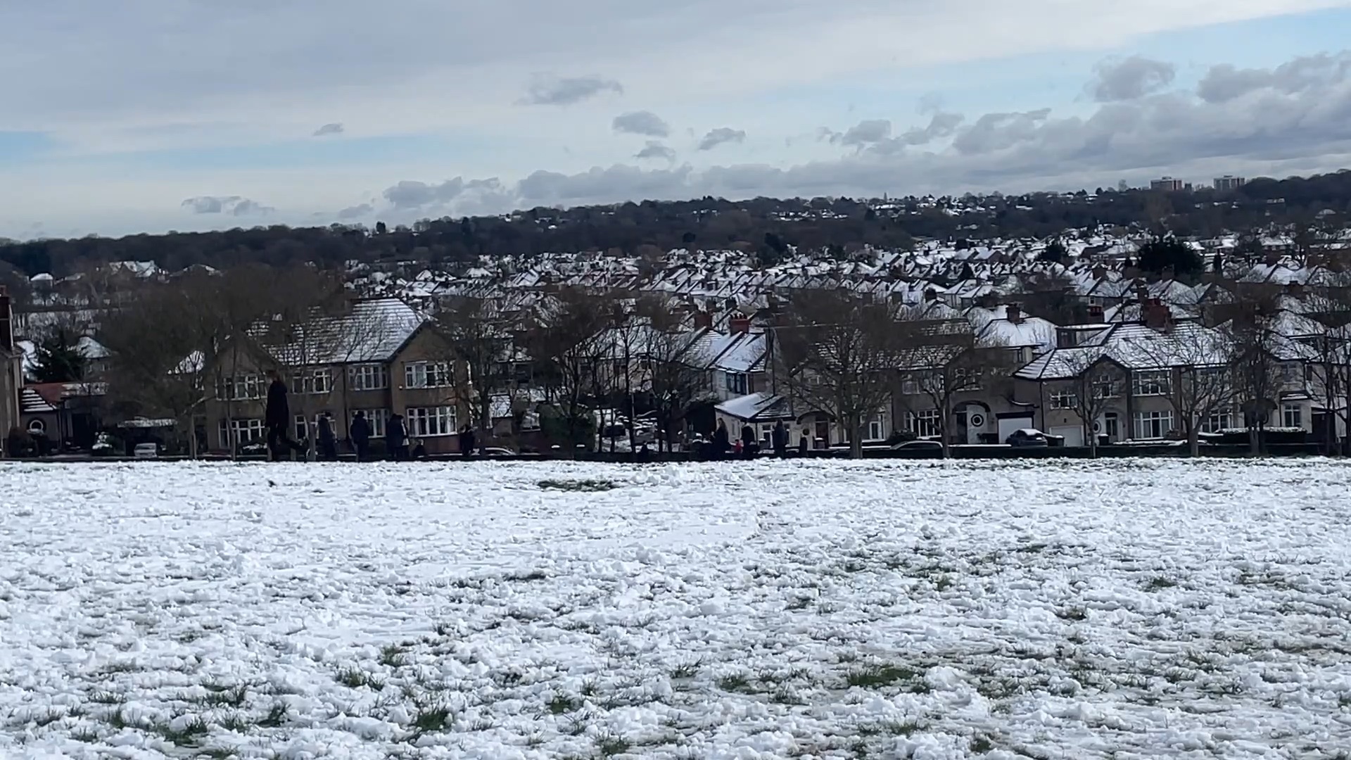 Liverpool snow forecast as Met Office predicts 'wintry hazards' - here ...