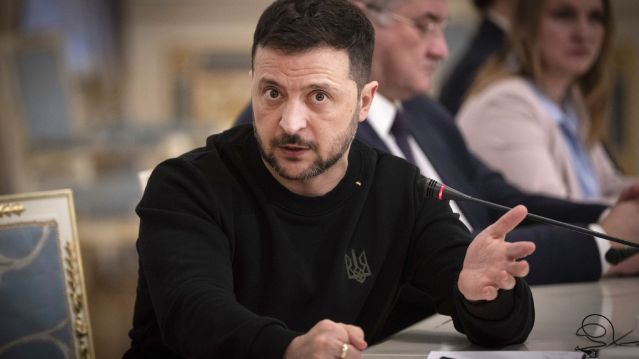 Ζελένσκι: Είμαι έτοιμος να συναντηθώ με τον Πούτιν - Φοβάται να μιλήσει ...