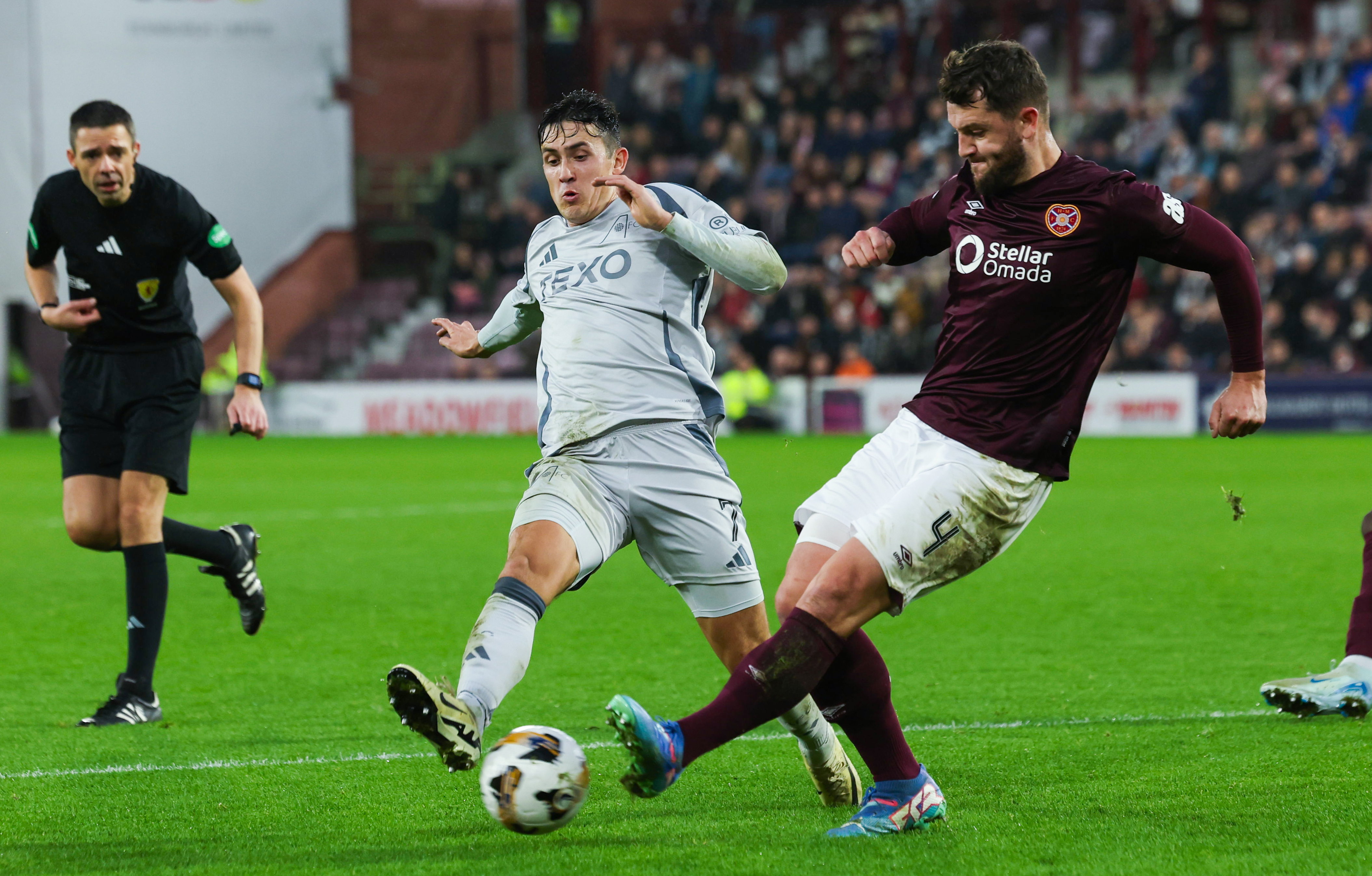 Aberdeen v Hearts - Where to watch, live TV and stream details, referee ...