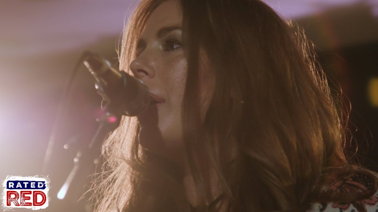 Watch singer-songwriter Shannon Labrie perform Alcohol live