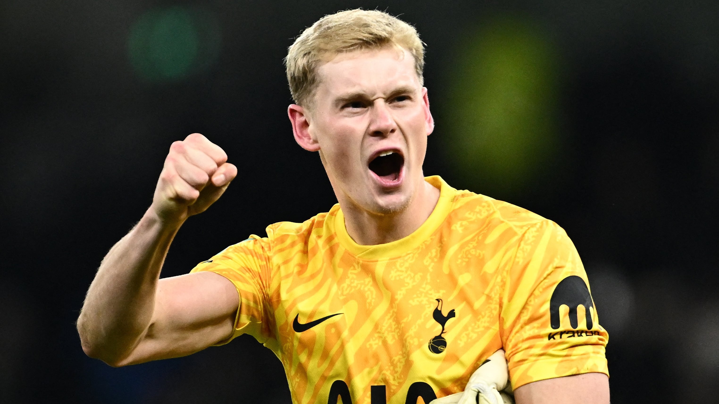 Tottenham goalkeeper Antonin Kinsky revels in dream debut after League ...