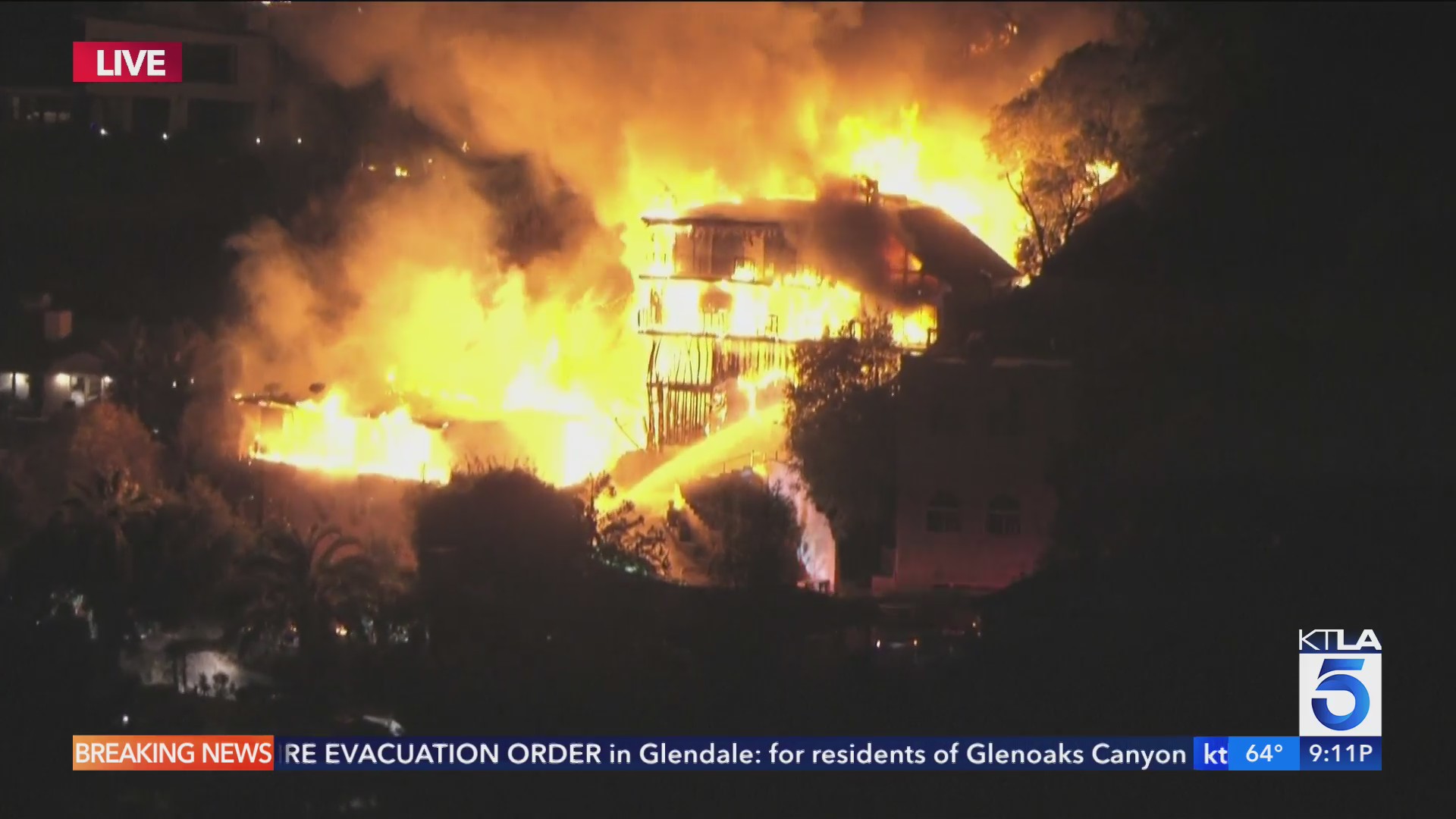 Four-story structure fire erupts in Studio City