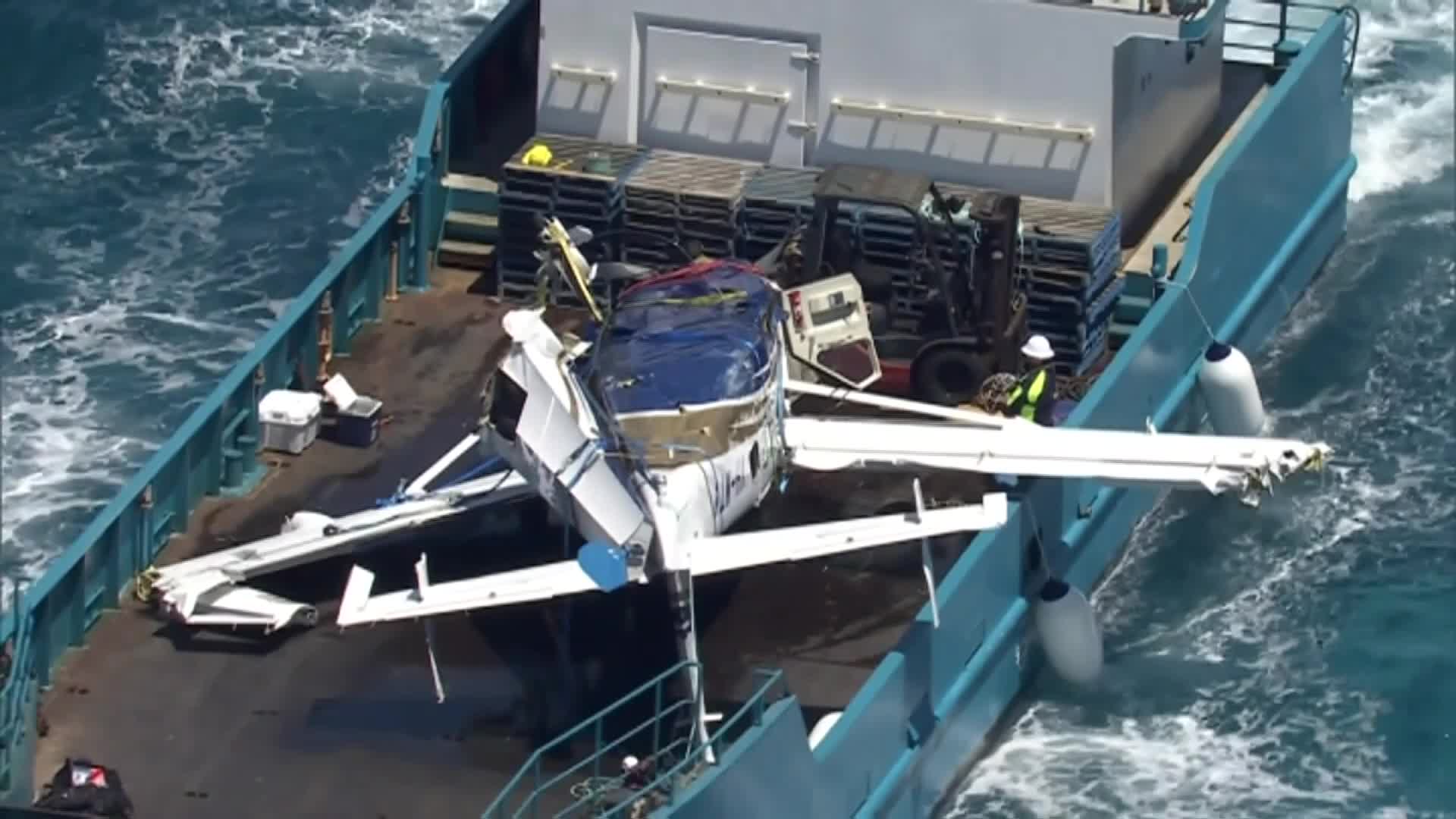 Western Australia authorities recover more of the wreckage off Rottnest ...