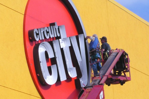 12 Forgotten American Chain Stores That Are Almost Extinct