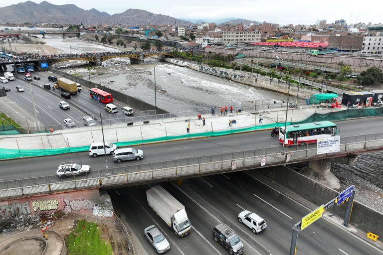 Puente Ricardo Palma reabre tras casi 3 meses de caos vehicular en ... Puente Ricardo Palma reabre tras casi 3 meses de caos vehicular en ...