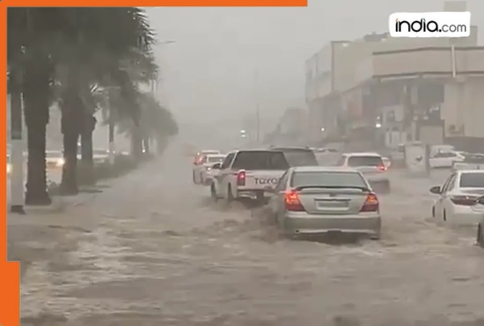 World in shock as Saudi Arabia's Mecca hit with huge flood months after ...