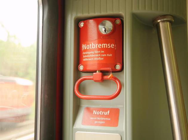 Mitten auf der Stammstrecke in München – Frau zieht grundlos die Notbremse in der S-Bahn