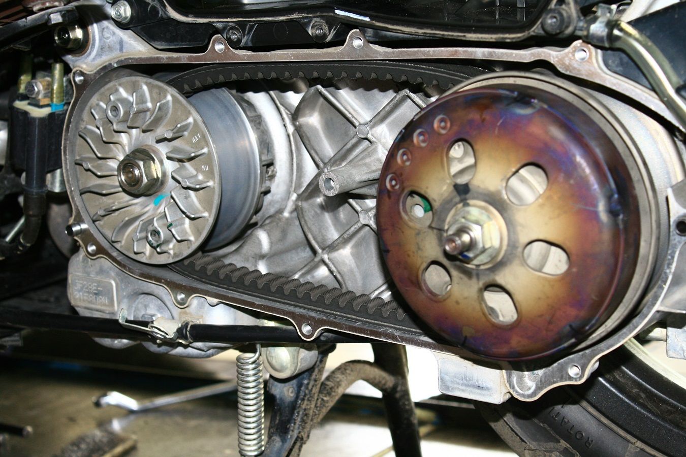 Muncul Suara Gesekan di CVT Motor Matic, Mekanik Bongkar Penyebabnya