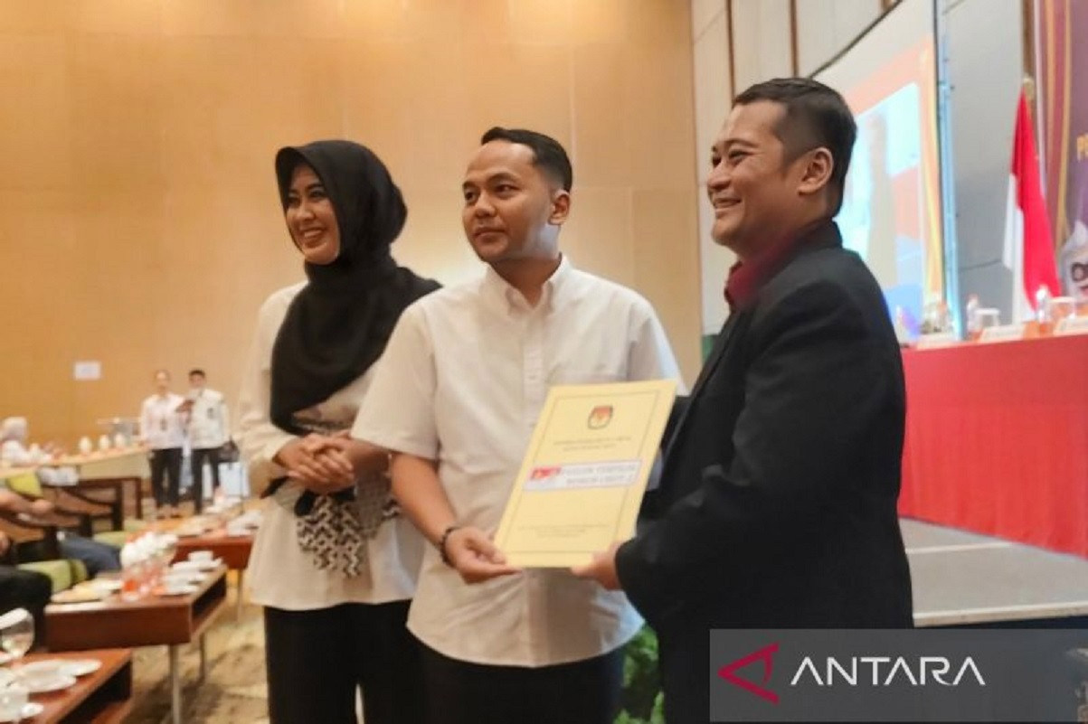 Respati Ardi-Astrid Widayani Resmi Menang di Pilkada Solo 2024 dengan ... Respati Ardi-Astrid Widayani Resmi Menang di Pilkada Solo 2024 dengan ...