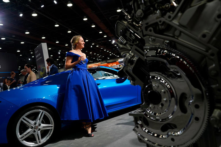 Detroit Auto Show history: Fewer stunts, more connection in return to ...