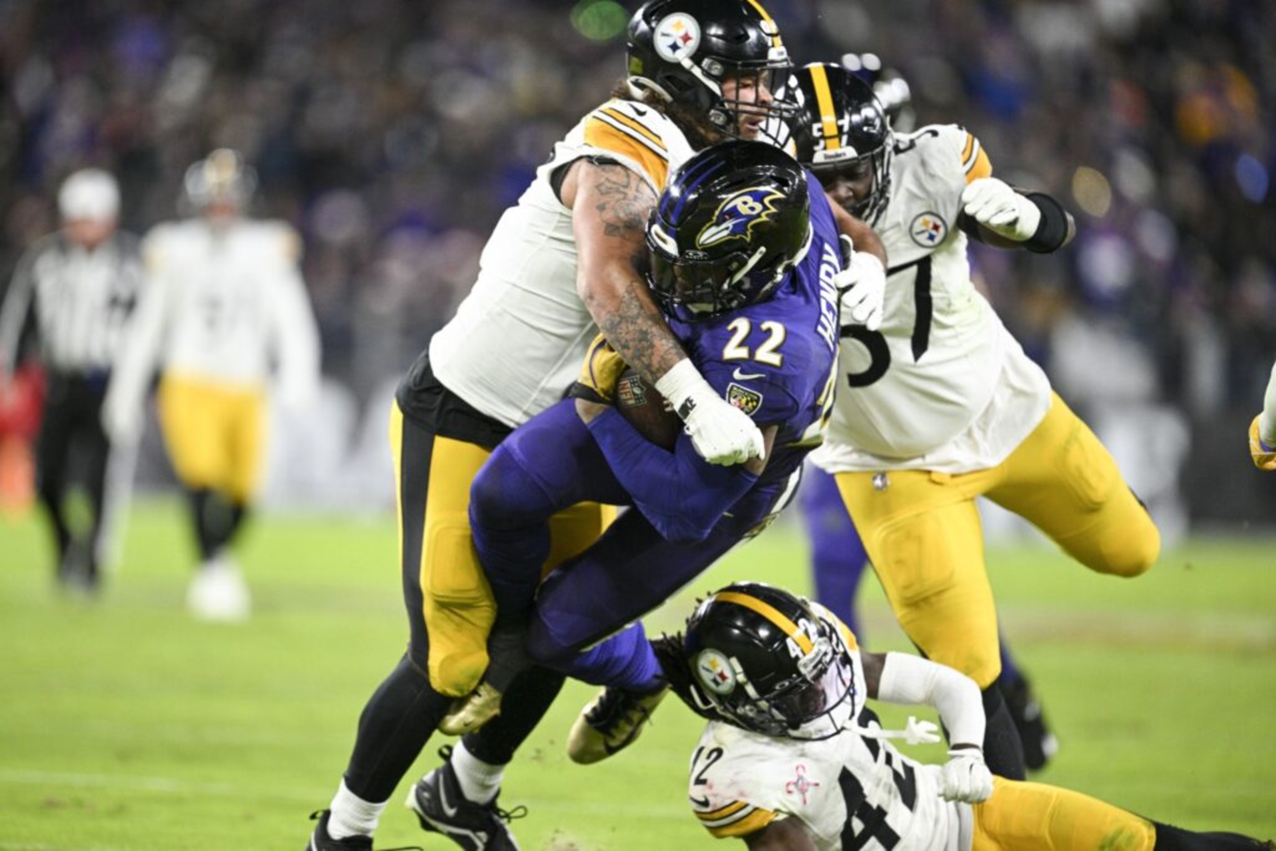 Steelers vs. Ravens Predictions – NFL Wildcard Weekend