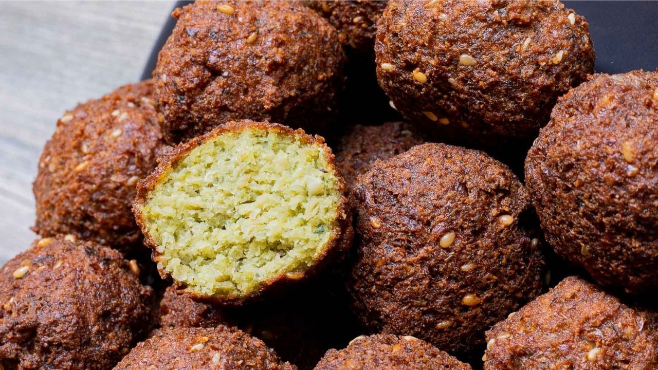 18 produce-forward Mediterranean plates you'll want on repeat