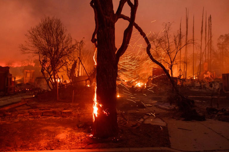 Photos capture wildfires ravaging Southern California