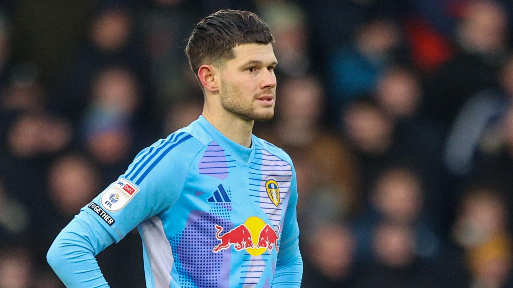 Leeds boss Farke backs keeper Meslier