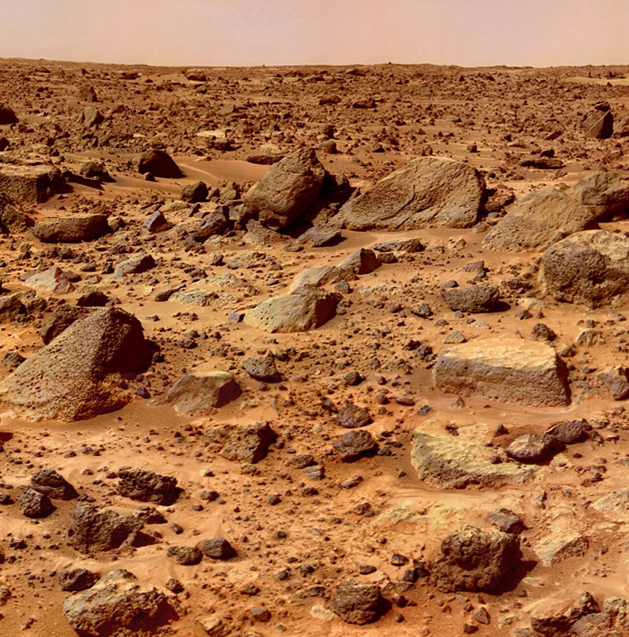 Dynamic duo of bacteria could change Mars dust into versatile building ...