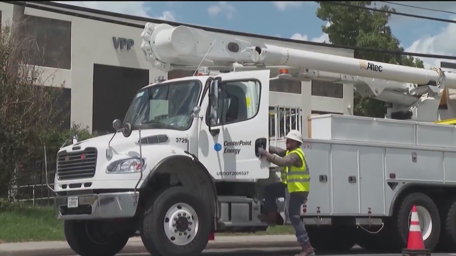 CW39 Centerpoint preps for January Tx storms