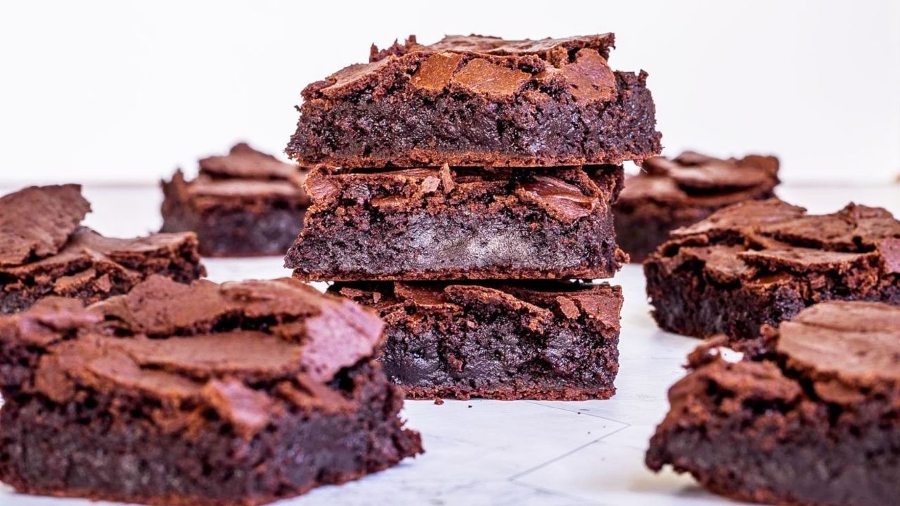 22 Potluck Favorites with Easy Serving