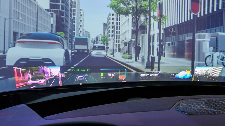 Hyundai reveals huge new holographic head-up display at CES