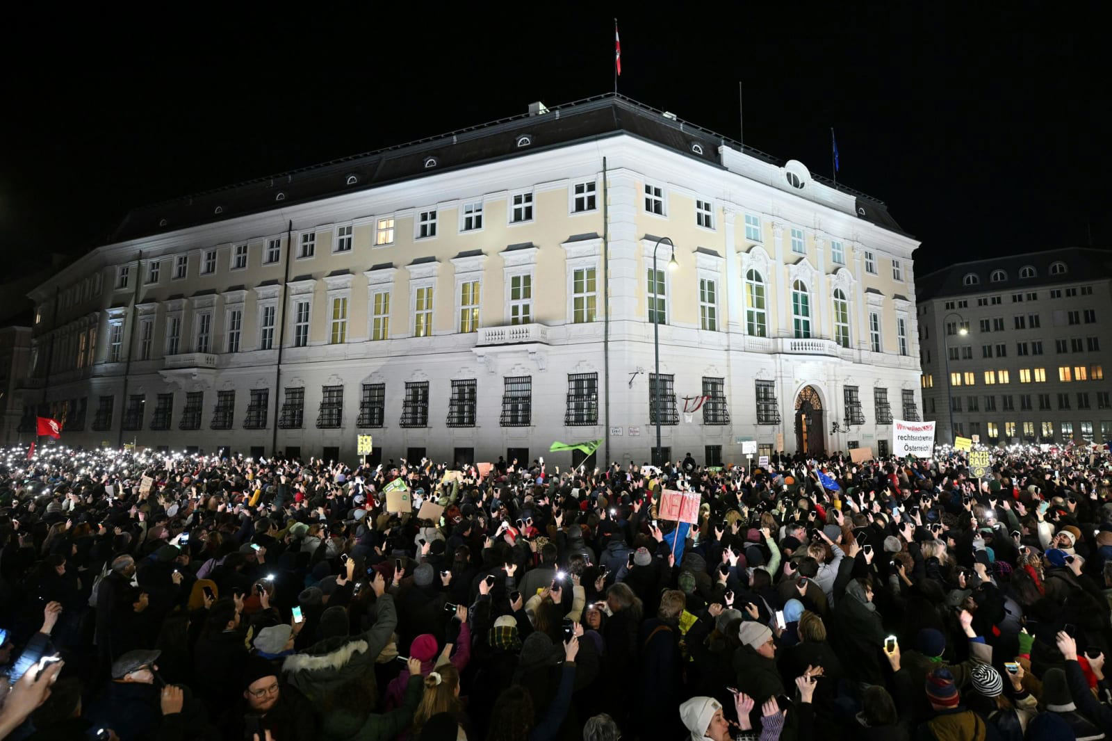 Thousands rally against possible far-right government in Austria Thousands rally against possible far-right government in Austria