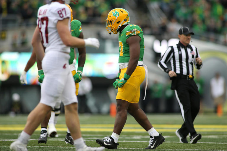 Predicting the defensive starters for the Oregon Ducks ahead of spring ...