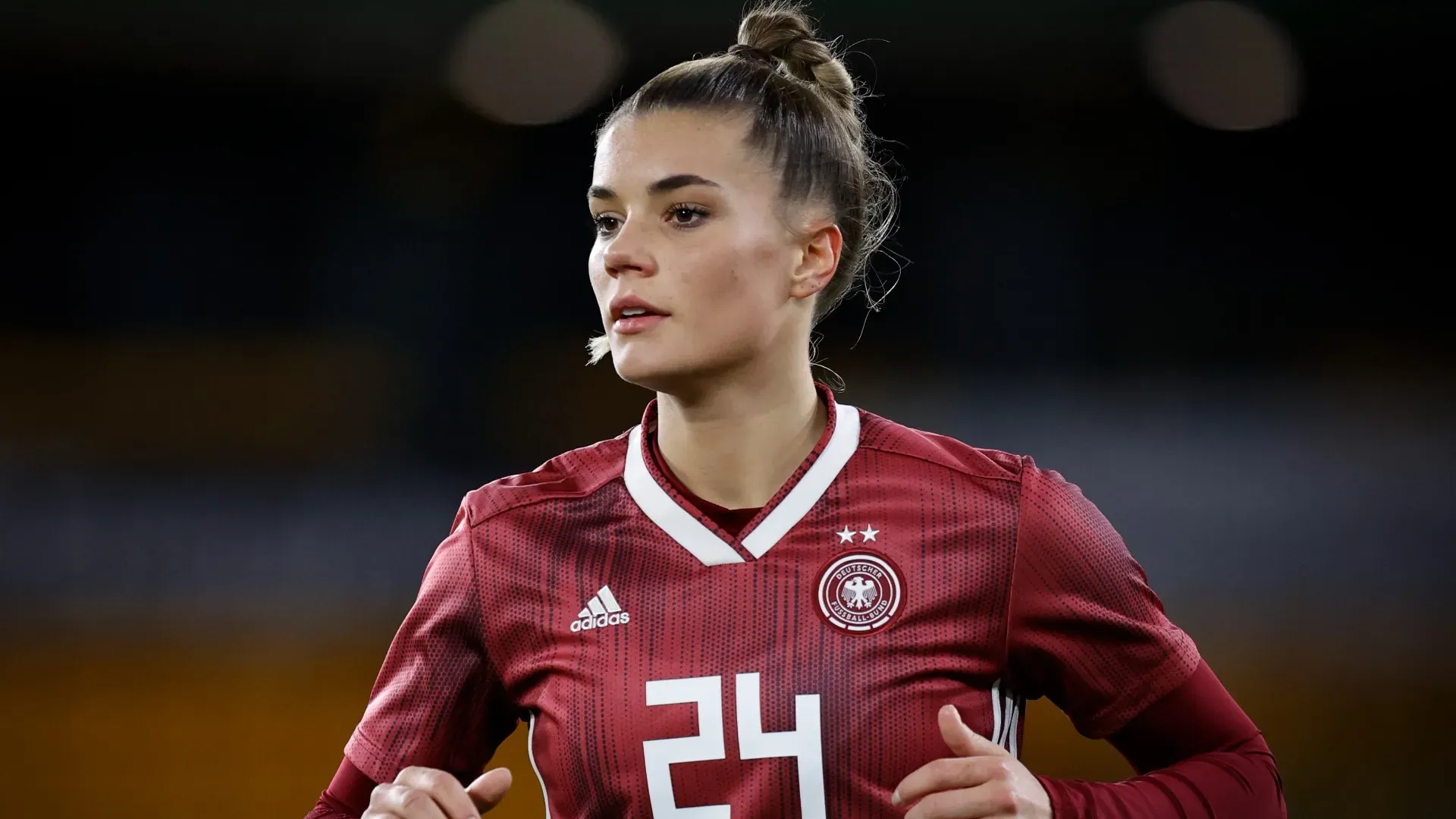 Selina Cerci kommt in den sozialen Medien groß raus: Fotos des ...