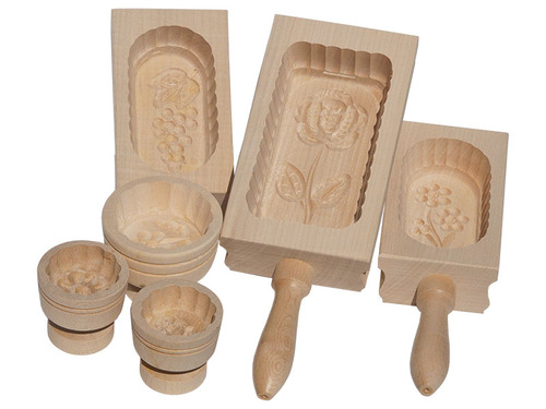 12 Obsolete Kitchen Gadgets from the Past That Are Collector’s Items