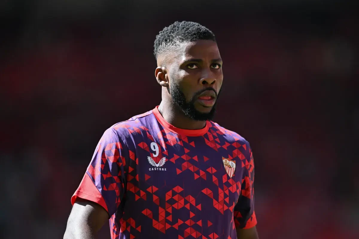 Wolves, Ipswich Town battle for Iheanacho’s signature