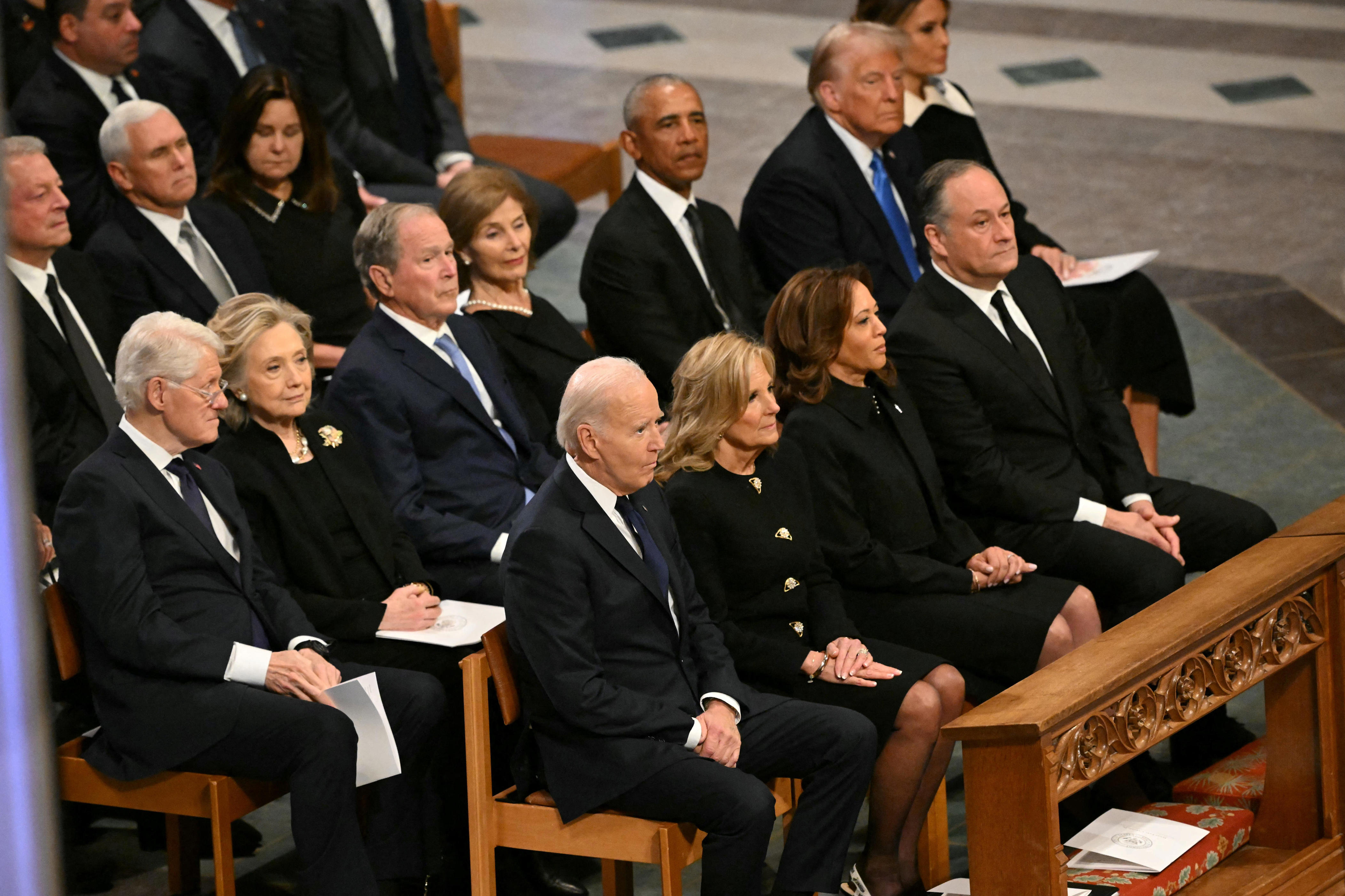 All 5 living presidents attend Jimmy Carter's funeral