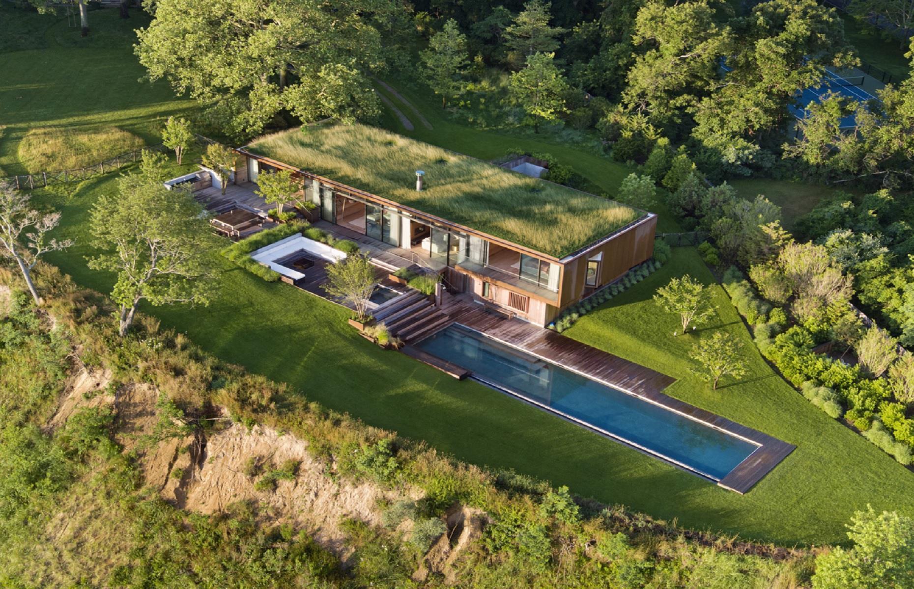 Explore These 10 Stunning DIY Homes In America, Beyond