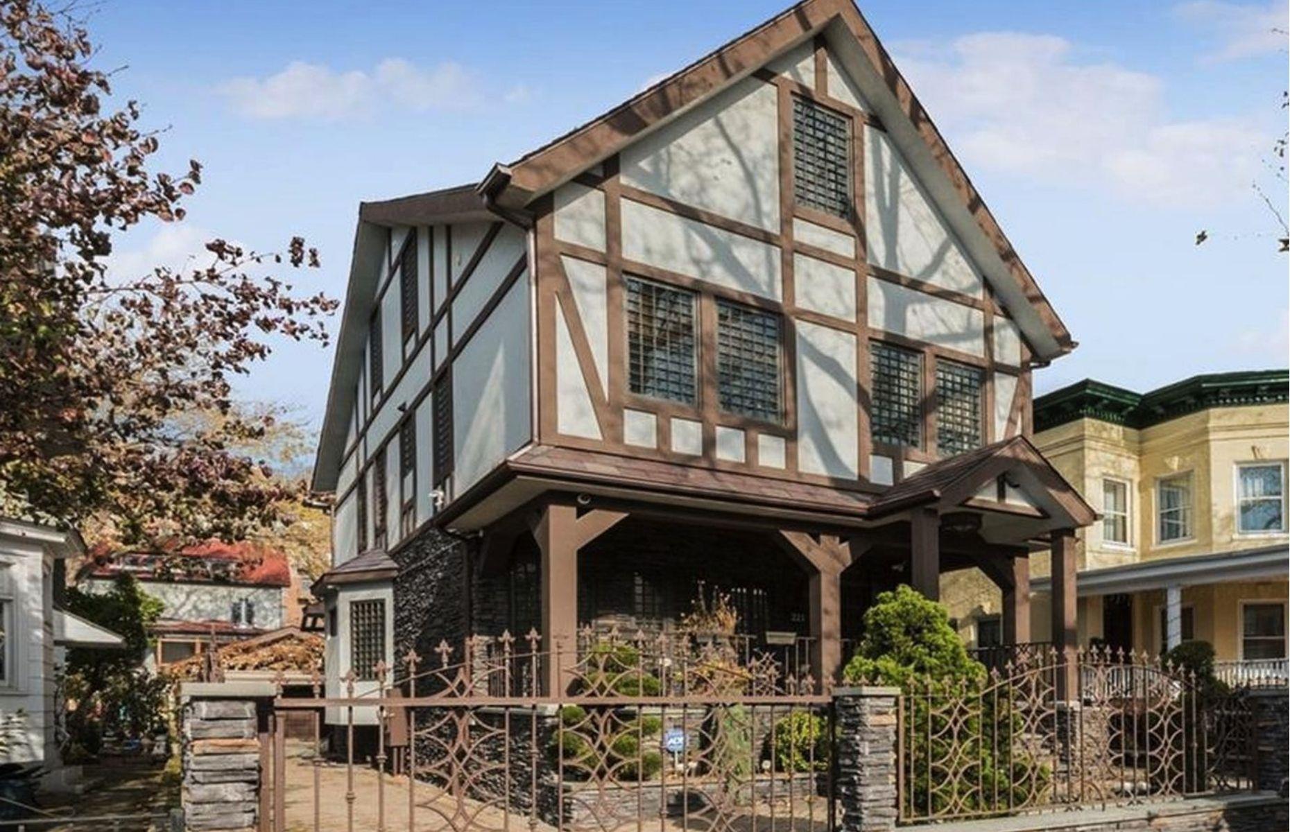 These iconic silver screen homes actually exist in the real world