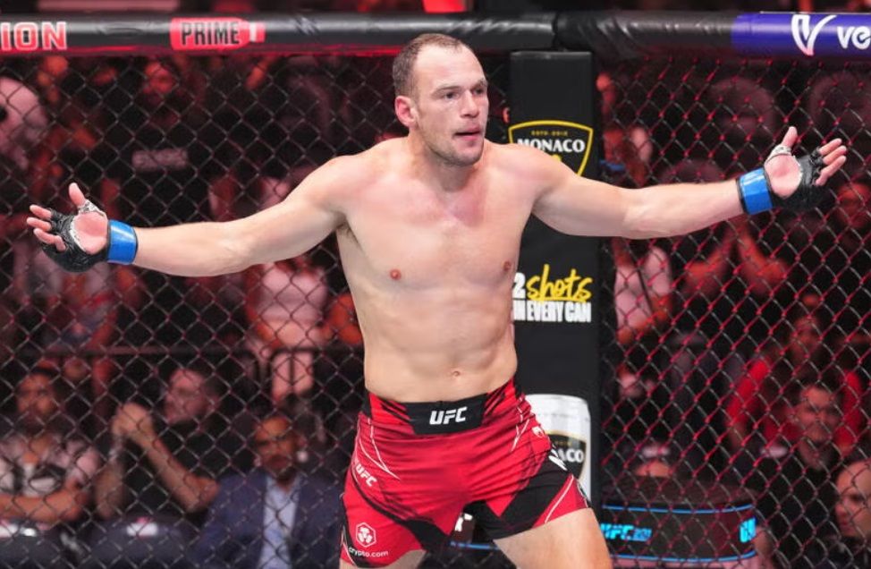 Julukannya Sama dengan Valentino Rossi, Jagoan UFC Ini Tidak Terbebani ...