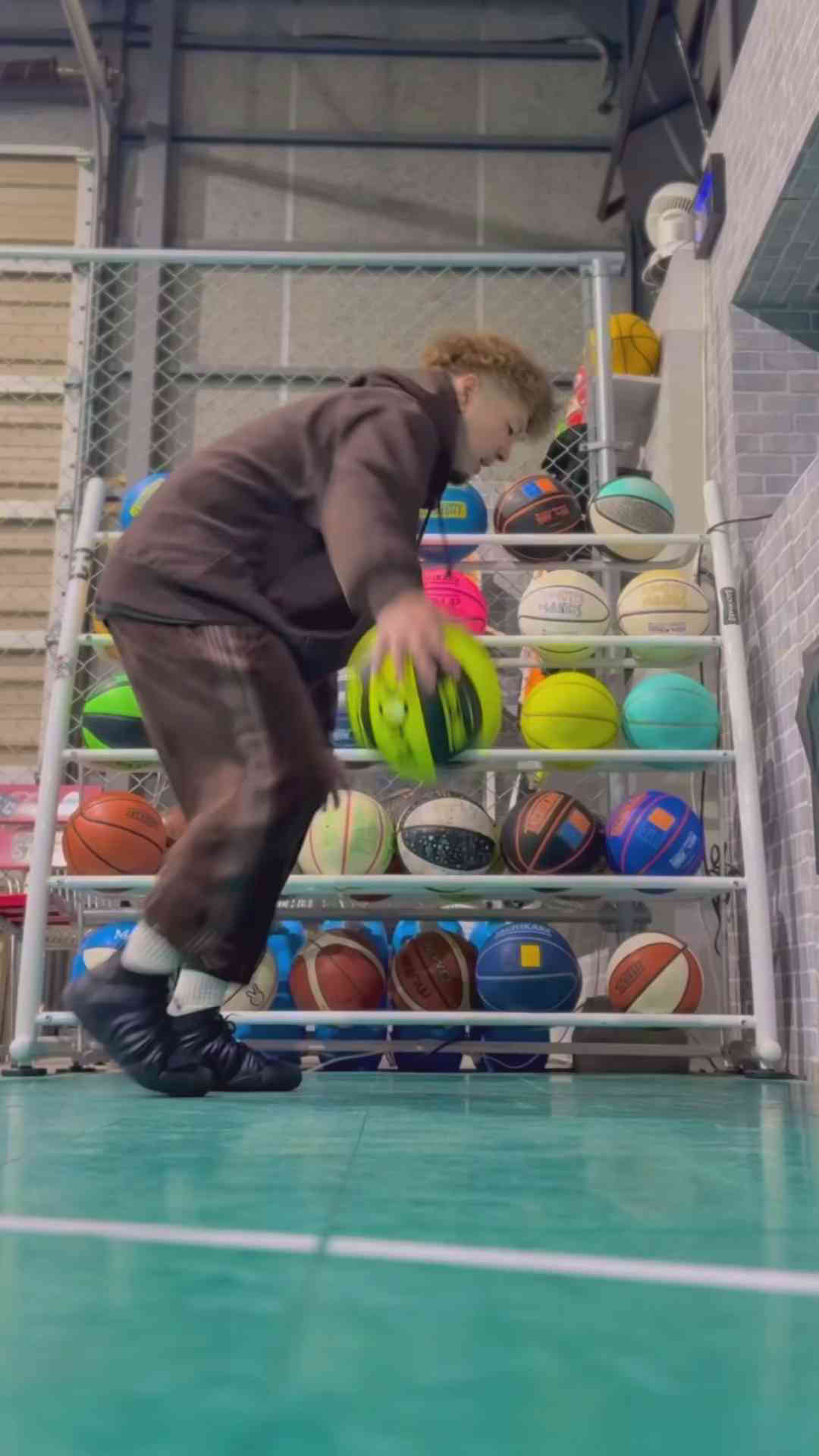 Mastering Basketball Dribbling Skills with Precision Mastering Basketball Dribbling Skills with Precision