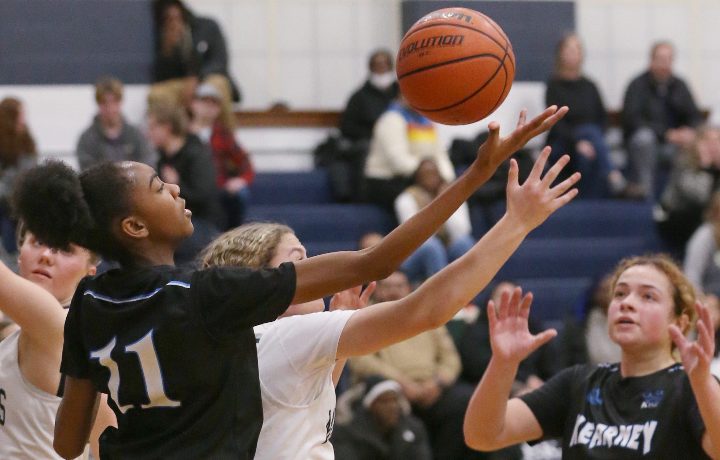 Seventh-grade phenom dominates on the court, leads star-studded team in ...