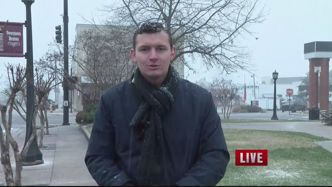 A live look at snowfall in Benton as winter storm enters Arkansas