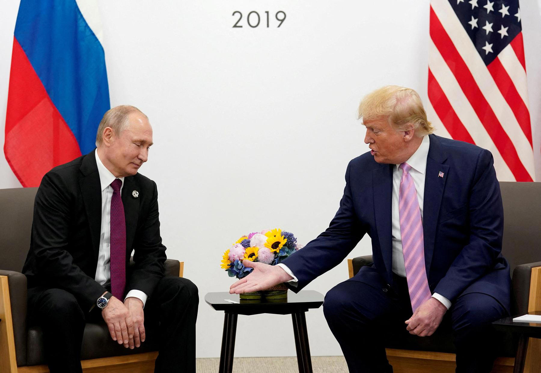 Aus 24 Stunden werden 100 Tage: Trump setzt neue Frist für Kriegsende ... Aus 24 Stunden werden 100 Tage: Trump setzt neue Frist für Kriegsende ...