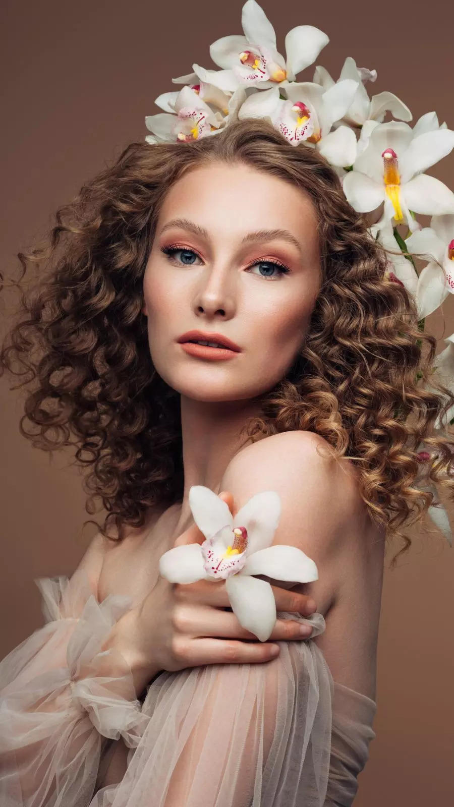 9 heartfelt quotes to compliment someone's stunning beauty