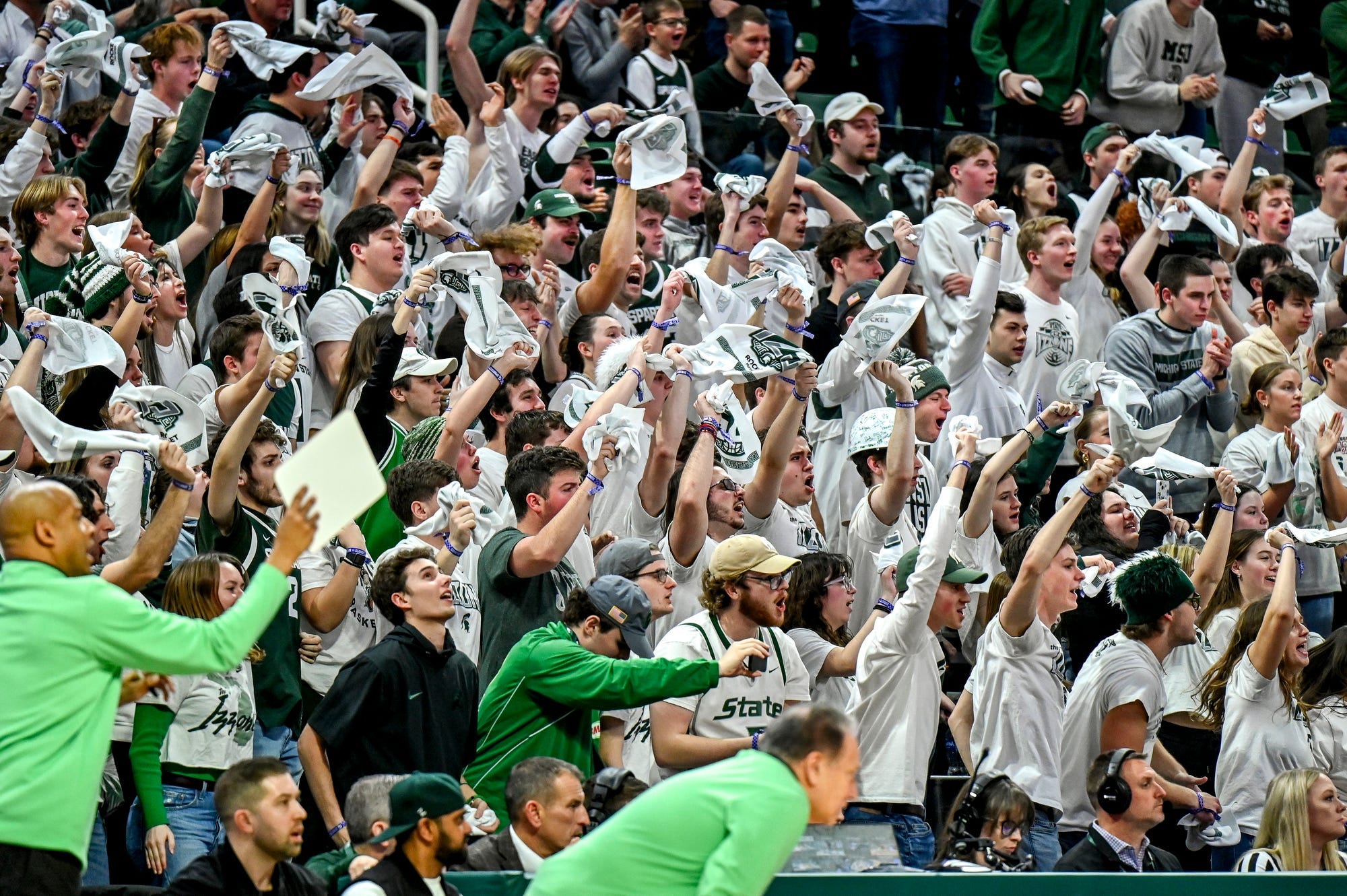 MSU Basketball pushing fans to 'wear white' for Saturday's game vs. Oregon