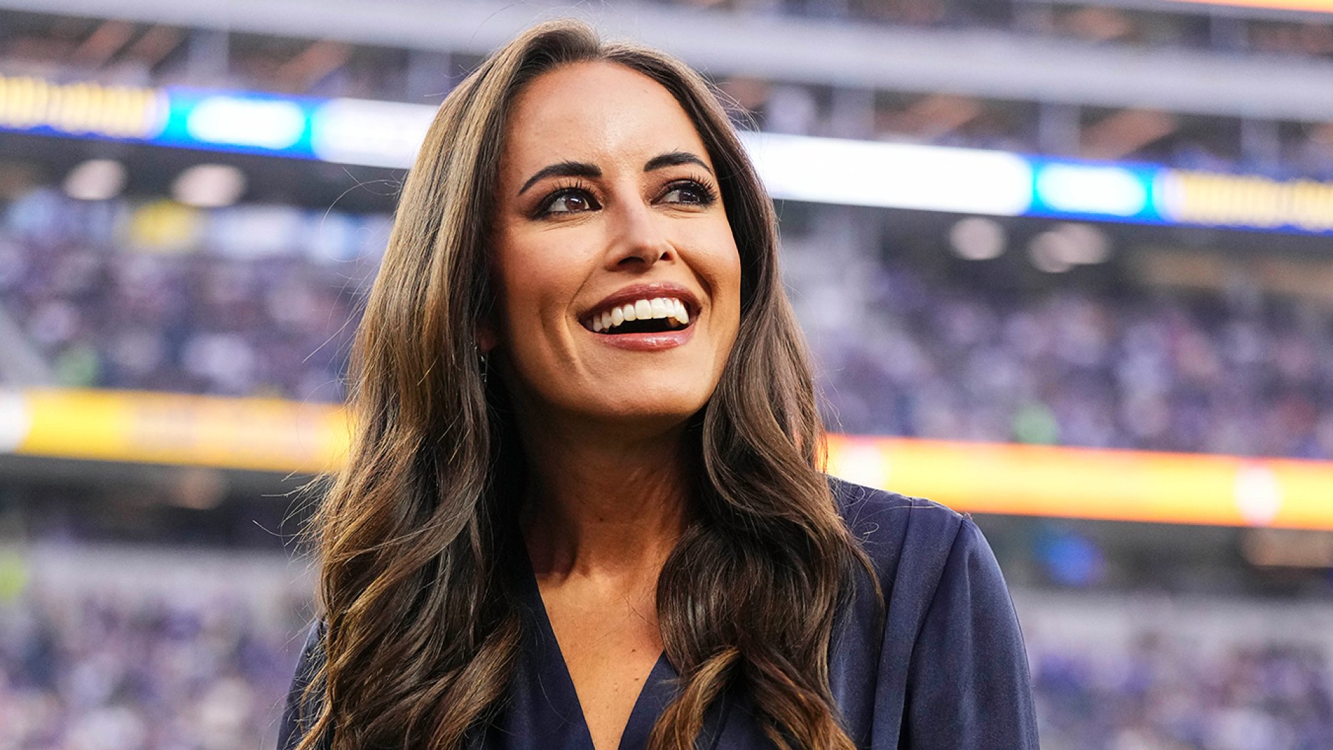 Kaylee Hartung Gushes About Bond Between Female Reporters Across the NFL