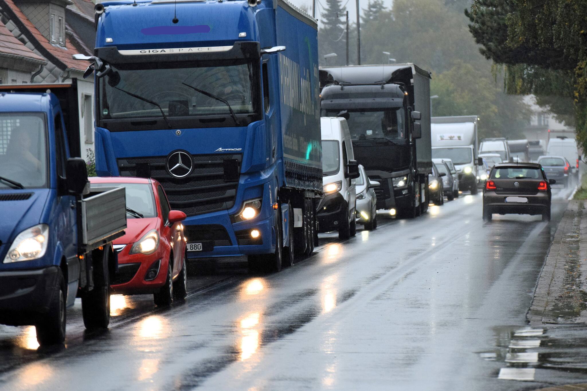 Aktuelle Verkehrslage für Springe und Bad Münder: Stau-Warnungen für A2 ...