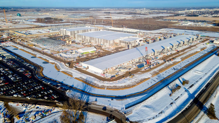 Microsoft abandons some data center projects. Company says Mt. Pleasant ...