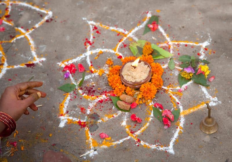 Pongal Pulli Kolam Designs 2025: 5 easy patterns for festivals